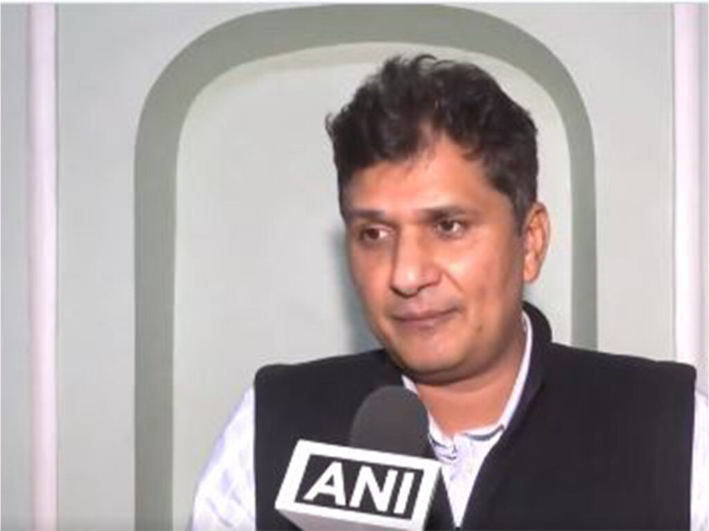 "Govt's intention is not to reduce pollution but to reduce its figures ...