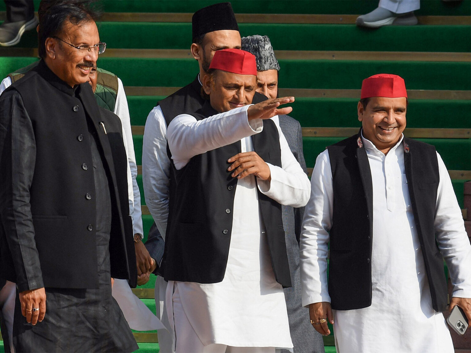 Samajwadi Party releases second list of 9 candidates for Mumbai civic ...