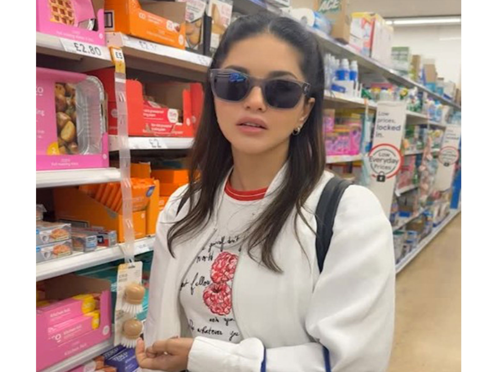 Sunny Leone's New Year 2026 event in Mathura canceled after uproar ...